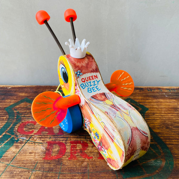【1960s USA vintage】FISHER-PRICE TOYS QUEEN BUZZY BEE – 雑貨屋ポッポ